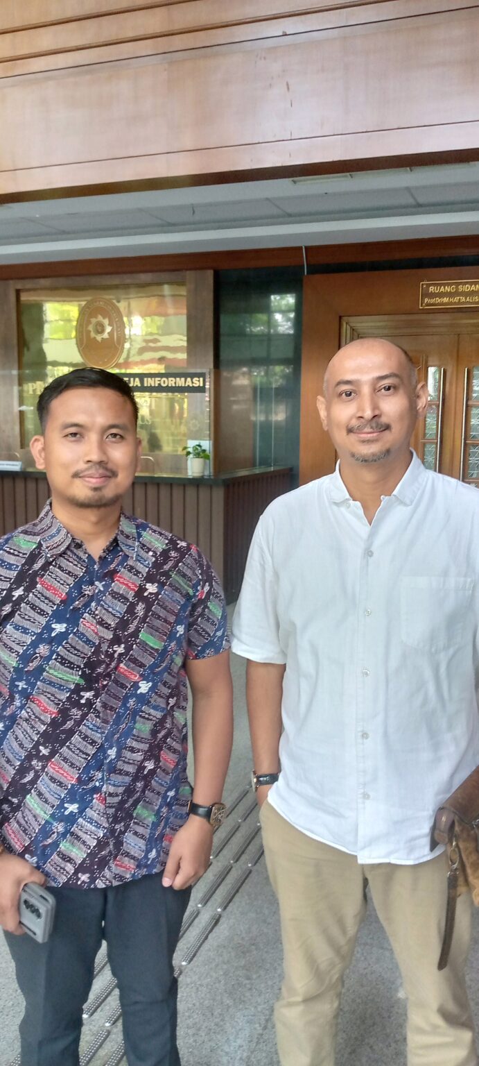 Kuasa Hukum Terdakwa Direktur Komersial PT PGN (Persero) Periode 2016-2019 Danny Praditya, FX L ...